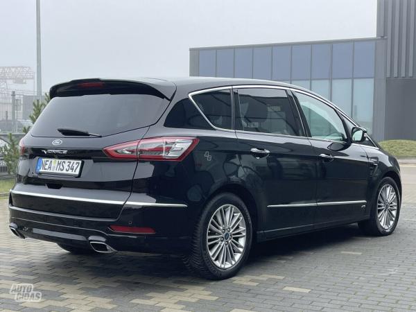 Black Ford S-Max 2018 in Siauliai, with an engine capacity of 2.00 L and mileage of 238 thousand km for 14200 €, photo 7 on AUTOMOTO.COM.LV