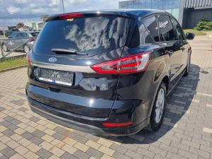 Black Ford S-Max 2018 in Siauliai, with an engine capacity of 2.00 L and mileage of 180 thousand km for 8700 €, photo 9 on AUTOMOTO.COM.LV