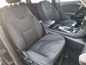 Black Ford S-Max 2018 in Siauliai, with an engine capacity of 2.00 L and mileage of 180 thousand km for 8700 €, photo 29 on AUTOMOTO.COM.LV