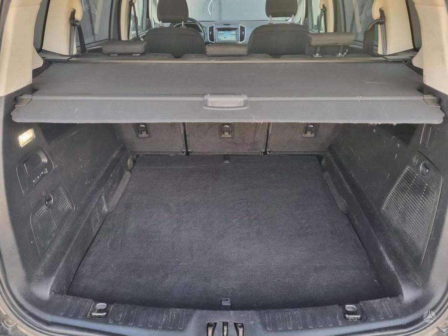 Black Ford S-Max 2018 in Siauliai, with an engine capacity of 2.00 L and mileage of 180 thousand km for 8700 €, photo 31 on AUTOMOTO.COM.LV