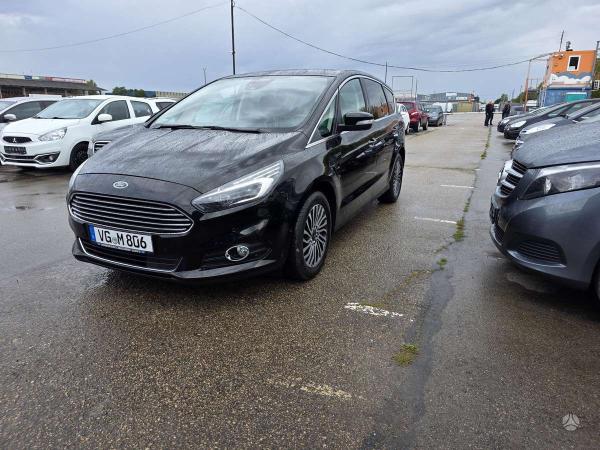 Melns Ford S-Max 2018 Šauļi, ar dzinēja tilpumu 2.00 L un nobraukumu 212 tūkst. km par 9700 €, foto 1 vietnē AUTOMOTO.COM.LV