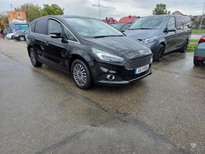 Black Ford S-Max 2018 in Siauliai, with an engine capacity of 2.00 L and mileage of 212 thousand km for 9700 €, photo 4 on AUTOMOTO.COM.LV