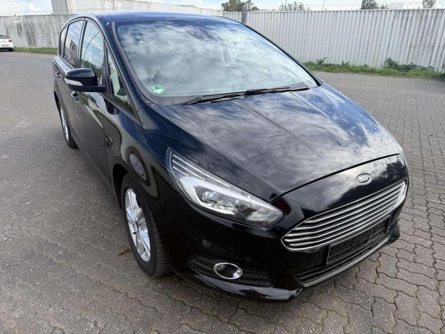 Melns Ford S-Max 2018 Marijampole, ar dzinēja tilpumu 2.00 L un nobraukumu 217 tūkst. km par 7500 €, foto 3 vietnē AUTOMOTO.COM.LV