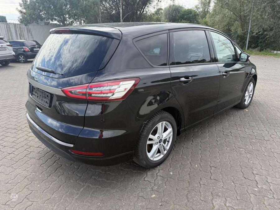 Melns Ford S-Max 2018 Marijampole, ar dzinēja tilpumu 2.00 L un nobraukumu 217 tūkst. km par 7500 €, foto 4 vietnē AUTOMOTO.COM.LV