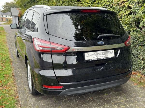 Black Ford S-Max 2019 in Kaunas, with an engine capacity of 1.50 L and mileage of 72 thousand km for 25027 €, photo 8 on AUTOMOTO.COM.LV