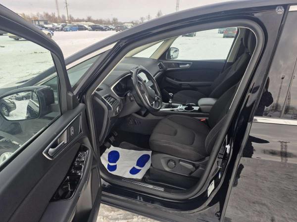 Black Ford S-Max 2019 in Marijampole, with an engine capacity of 1.50 L and mileage of 166 thousand km for 10990 €, photo 8 on AUTOMOTO.COM.LV