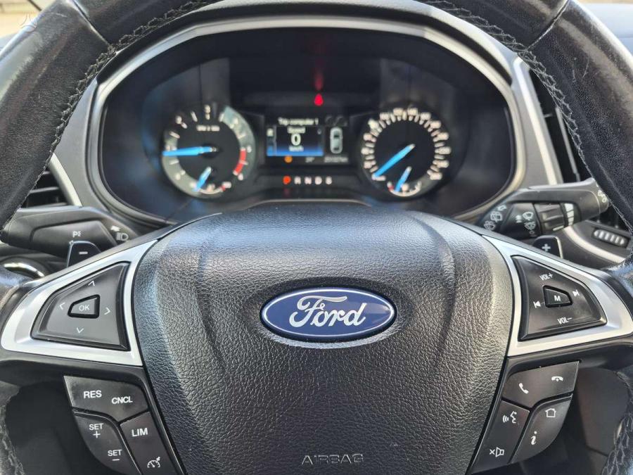 Melns Ford S-Max 2019 Kuršėnai, ar dzinēja tilpumu 2.00 L un nobraukumu 250 tūkst. km par 9750 €, foto 12 vietnē AUTOMOTO.COM.LV