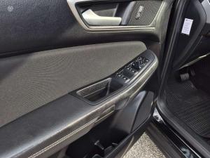Melns Ford S-Max 2019 Kuršėnai, ar dzinēja tilpumu 2.00 L un nobraukumu 250 tūkst. km par 9750 €, foto 24 vietnē AUTOMOTO.COM.LV