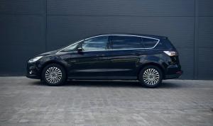 Black Ford S-Max 2019 in Riga, with an engine capacity of 2.00 L and mileage of 169 thousand km for 13495 €, photo 3 on AUTOMOTO.COM.LV