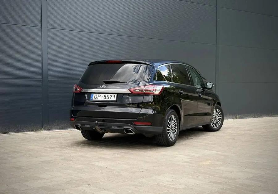 Black Ford S-Max 2019 in Riga, with an engine capacity of 2.00 L and mileage of 169 thousand km for 13495 €, photo 7 on AUTOMOTO.COM.LV