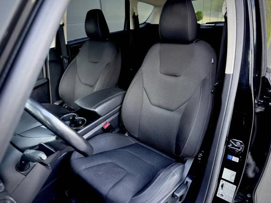 Black Ford S-Max 2019 in Riga, with an engine capacity of 2.00 L and mileage of 169 thousand km for 13495 €, photo 13 on AUTOMOTO.COM.LV
