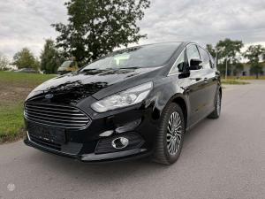 Black Ford S-Max 2019 in Panevezys, with an engine capacity of 2.00 L and mileage of 262 thousand km for 10000 €, photo 4 on AUTOMOTO.COM.LV