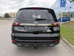 Black Ford S-Max 2019 in Panevezys, with an engine capacity of 2.00 L and mileage of 262 thousand km for 10000 €, photo 10 on AUTOMOTO.COM.LV