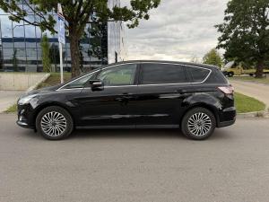 Black Ford S-Max 2019 in Panevezys, with an engine capacity of 2.00 L and mileage of 262 thousand km for 10000 €, photo 13 on AUTOMOTO.COM.LV