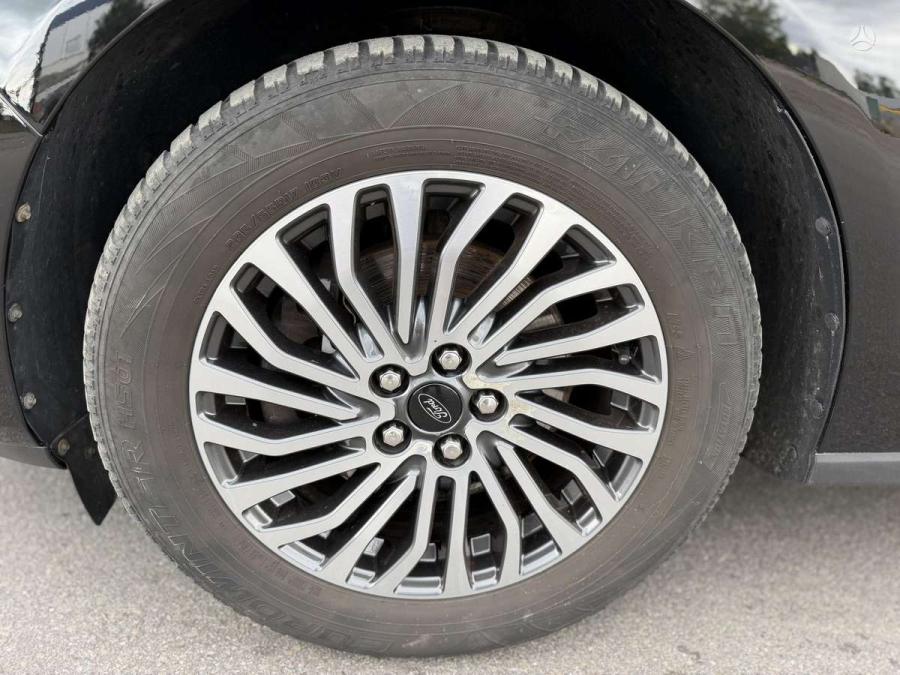 Black Ford S-Max 2019 in Panevezys, with an engine capacity of 2.00 L and mileage of 262 thousand km for 10000 €, photo 14 on AUTOMOTO.COM.LV