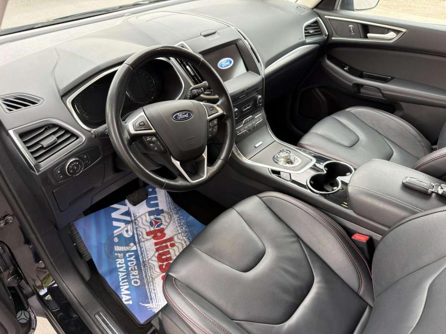 Black Ford S-Max 2019 in Panevezys, with an engine capacity of 2.00 L and mileage of 262 thousand km for 10000 €, photo 18 on AUTOMOTO.COM.LV
