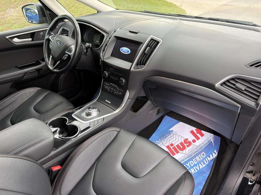 Black Ford S-Max 2019 in Panevezys, with an engine capacity of 2.00 L and mileage of 262 thousand km for 10000 €, photo 21 on AUTOMOTO.COM.LV