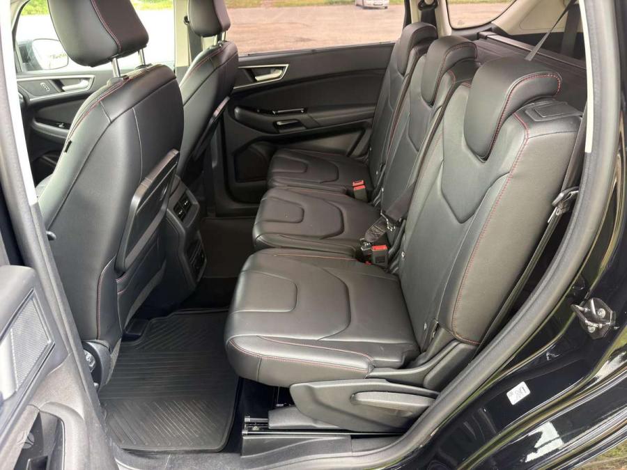 Black Ford S-Max 2019 in Panevezys, with an engine capacity of 2.00 L and mileage of 262 thousand km for 10000 €, photo 38 on AUTOMOTO.COM.LV