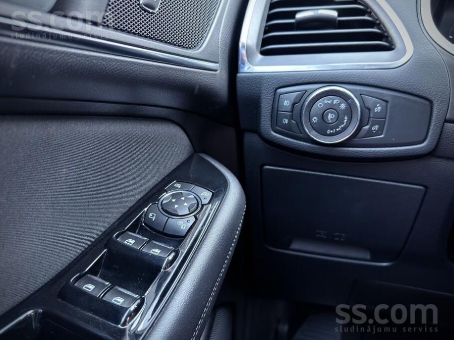 Melns Ford S-Max 2019 Rīga, ar dzinēja tilpumu 2.00 L un nobraukumu 169 tūkst. km par 13395 €, foto 16 vietnē AUTOMOTO.COM.LV