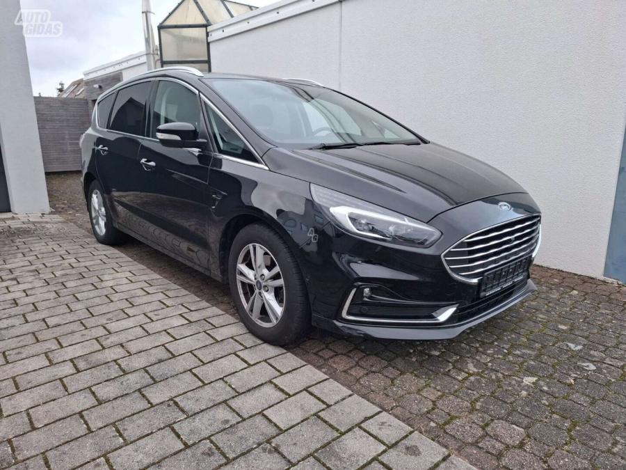 Black Ford S-Max 2020 in Kaunas, with an engine capacity of 2.00 L and mileage of 99 thousand km for 23258 €, photo 1 on AUTOMOTO.COM.LV