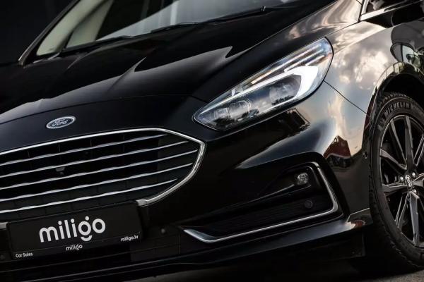 Melns Ford S-Max 2020 Jelgava, ar dzinēja tilpumu 2.00 L un nobraukumu 237 tūkst. km par 13200 €, foto 1 vietnē AUTOMOTO.COM.LV