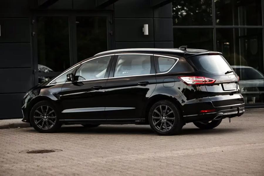 Melns Ford S-Max 2020 Jelgava, ar dzinēja tilpumu 2.00 L un nobraukumu 237 tūkst. km par 13200 €, foto 13 vietnē AUTOMOTO.COM.LV