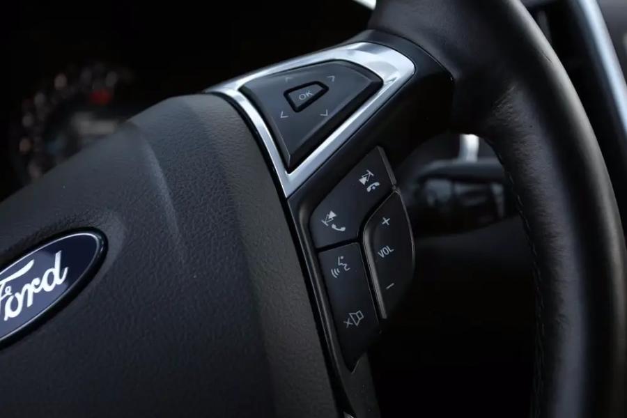 Melns Ford S-Max 2020 Jelgava, ar dzinēja tilpumu 2.00 L un nobraukumu 237 tūkst. km par 13200 €, foto 31 vietnē AUTOMOTO.COM.LV