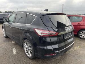 Black Ford S-Max 2020 in Panevezys, with an engine capacity of 2.00 L and mileage of 265 thousand km for 6450 €, photo 6 on AUTOMOTO.COM.LV