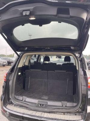Black Ford S-Max 2020 in Panevezys, with an engine capacity of 2.00 L and mileage of 265 thousand km for 6450 €, photo 7 on AUTOMOTO.COM.LV
