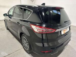 Black Ford S-Max 2021 in Kaunas, with an engine capacity of 2.00 L and mileage of 100 thousand km for 25439 €, photo 2 on AUTOMOTO.COM.LV