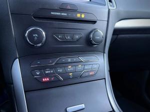 Melns Ford S-Max 2021 Rīga, ar dzinēja tilpumu 2.00 L un nobraukumu 192 tūkst. km par 14195 €, foto 20 vietnē AUTOMOTO.COM.LV