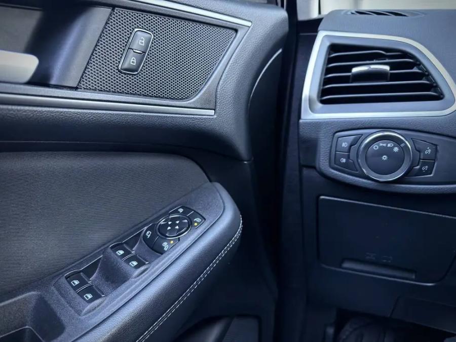 Melns Ford S-Max 2021 Rīga, ar dzinēja tilpumu 2.00 L un nobraukumu 192 tūkst. km par 14195 €, foto 22 vietnē AUTOMOTO.COM.LV