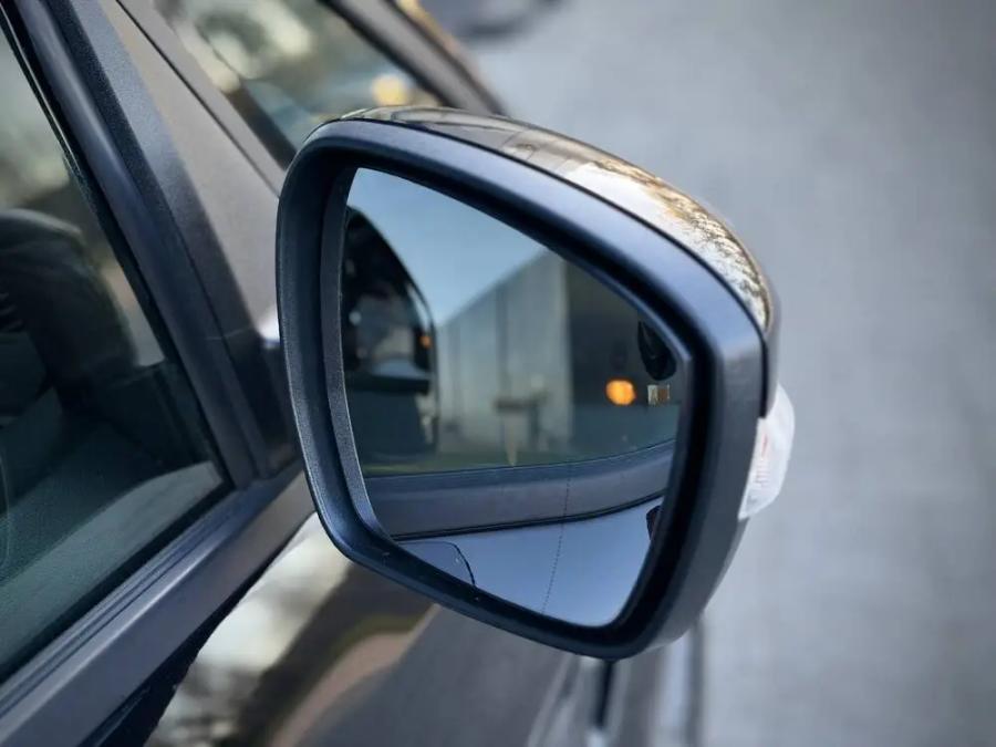 Melns Ford S-Max 2021 Rīga, ar dzinēja tilpumu 2.00 L un nobraukumu 192 tūkst. km par 14195 €, foto 28 vietnē AUTOMOTO.COM.LV