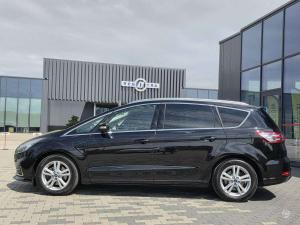 Black Ford S-Max 2021 in Siauliai, with an engine capacity of 2.00 L and mileage of 240 thousand km for 9990 €, photo 7 on AUTOMOTO.COM.LV