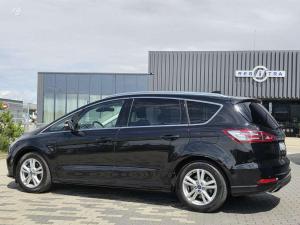 Black Ford S-Max 2021 in Siauliai, with an engine capacity of 2.00 L and mileage of 240 thousand km for 9990 €, photo 13 on AUTOMOTO.COM.LV