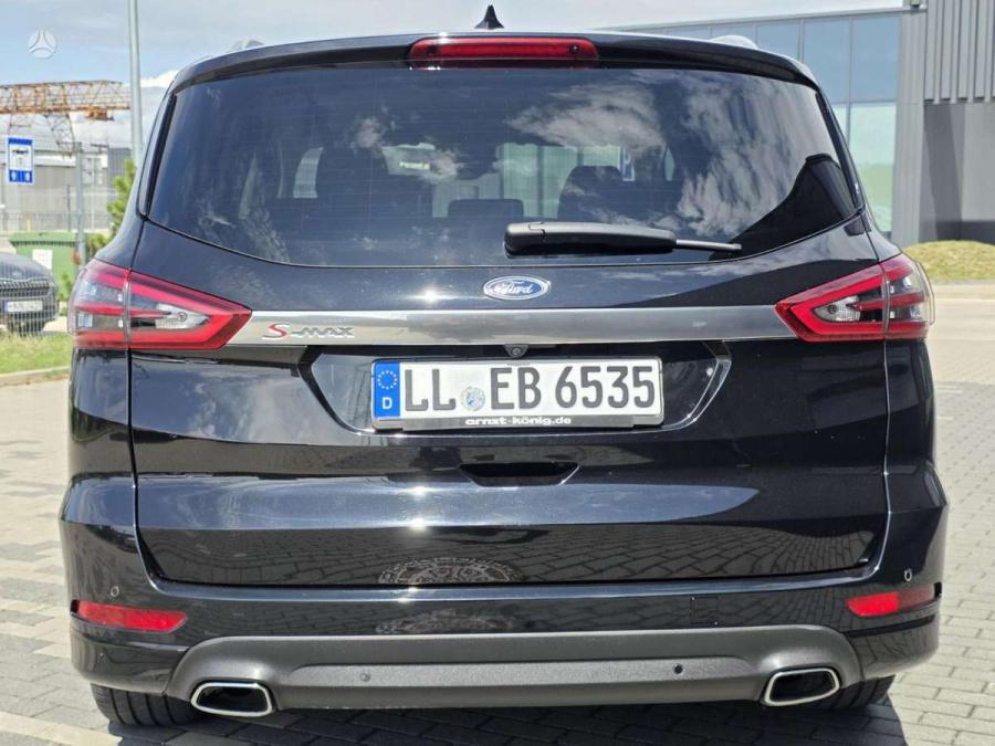 Black Ford S-Max 2021 in Siauliai, with an engine capacity of 2.00 L and mileage of 240 thousand km for 9990 €, photo 16 on AUTOMOTO.COM.LV