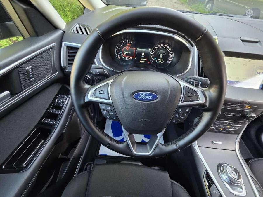 Black Ford S-Max 2021 in Siauliai, with an engine capacity of 2.00 L and mileage of 240 thousand km for 9990 €, photo 19 on AUTOMOTO.COM.LV