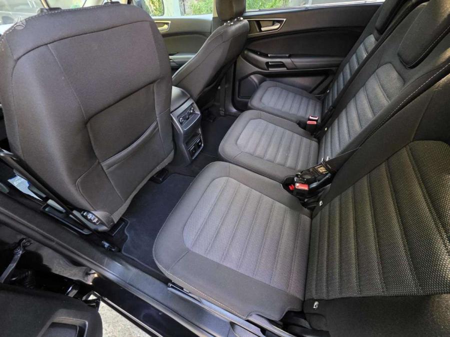 Black Ford S-Max 2021 in Siauliai, with an engine capacity of 2.00 L and mileage of 240 thousand km for 9990 €, photo 27 on AUTOMOTO.COM.LV