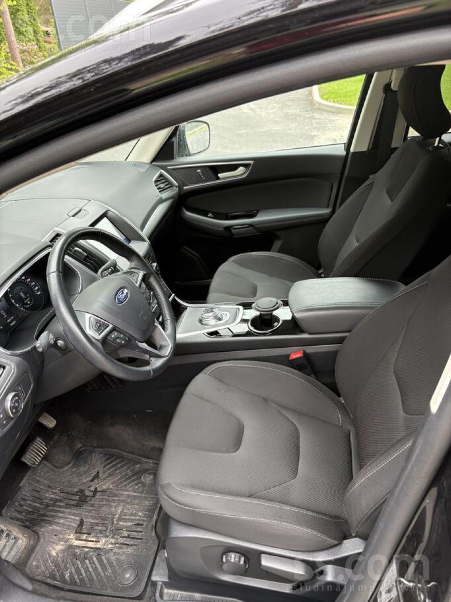 Black Ford S-Max 2023 in Riga, with an engine capacity of 2.00 L and mileage of 73 thousand km for 18750 €, photo 10 on AUTOMOTO.COM.LV