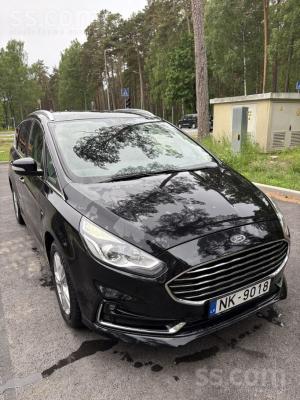 Black Ford S-Max 2023 in Riga, with an engine capacity of 2.00 L and mileage of 73 thousand km for 18750 €, photo 12 on AUTOMOTO.COM.LV