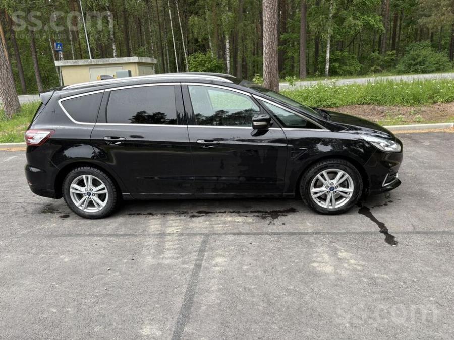Black Ford S-Max 2023 in Riga, with an engine capacity of 2.00 L and mileage of 73 thousand km for 18750 €, photo 13 on AUTOMOTO.COM.LV