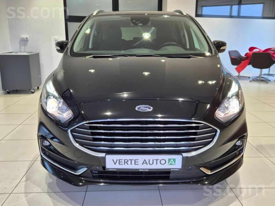 Melns Ford S-Max 2023 Rīga, ar dzinēja tilpumu 2.00 L un nobraukumu 73 tūkst. km par 20490 €, foto 3 vietnē AUTOMOTO.COM.LV