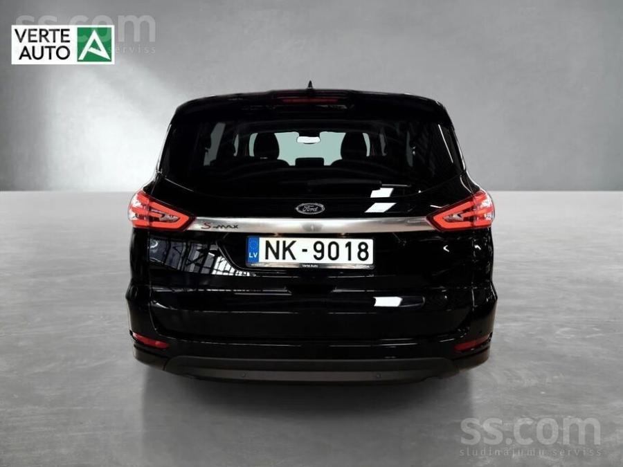 Black Ford S-Max 2023 in Riga, with an engine capacity of 2.00 L and mileage of 73 thousand km for 19990 €, photo 6 on AUTOMOTO.COM.LV