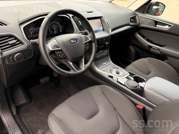 Black Ford S-Max 2023 in Riga, with an engine capacity of 2.00 L and mileage of 73 thousand km for 19990 €, photo 7 on AUTOMOTO.COM.LV