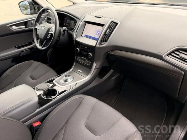 Black Ford S-Max 2023 in Riga, with an engine capacity of 2.00 L and mileage of 73 thousand km for 19990 €, photo 9 on AUTOMOTO.COM.LV