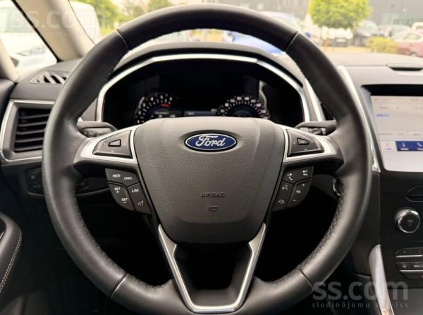 Black Ford S-Max 2023 in Riga, with an engine capacity of 2.00 L and mileage of 73 thousand km for 19990 €, photo 10 on AUTOMOTO.COM.LV