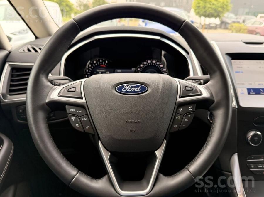 Black Ford S-Max 2023 in Riga, with an engine capacity of 2.00 L and mileage of 73 thousand km for 19990 €, photo 11 on AUTOMOTO.COM.LV
