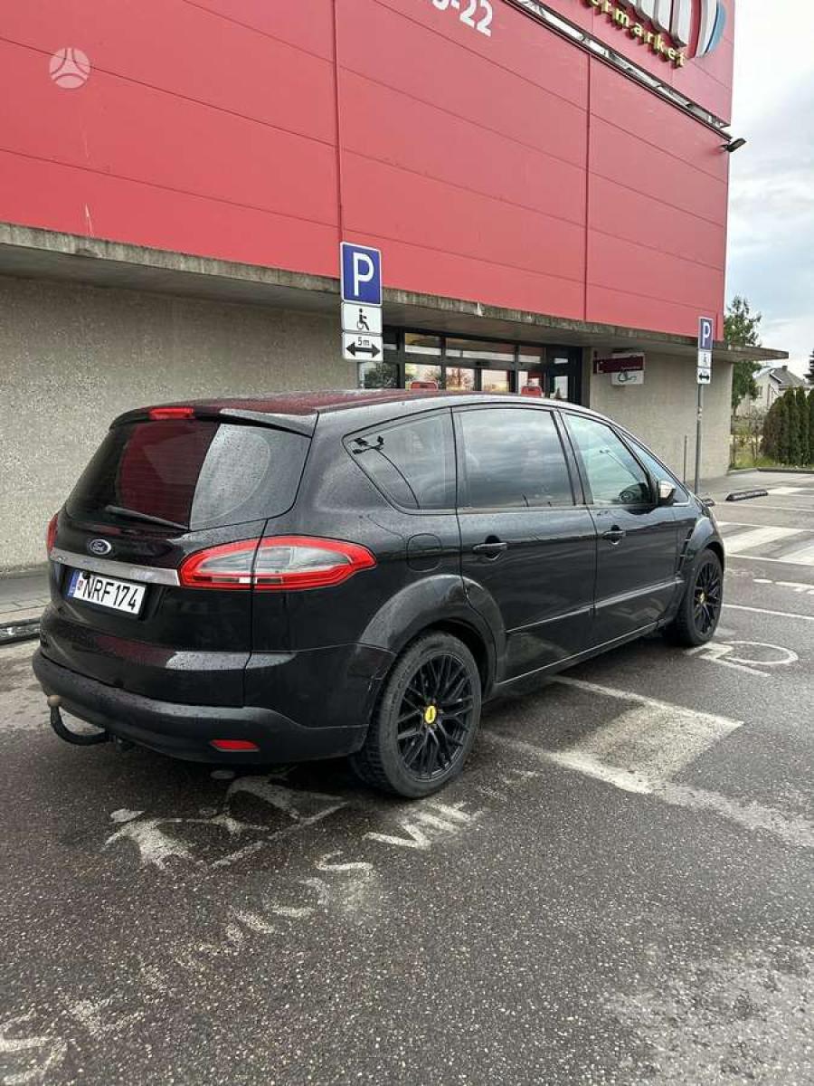 Melns Ford S-Max 2011 Kauņa, ar dzinēja tilpumu 0.00 L un nobraukumu 240 tūkst. km par 4200 €, foto 1 vietnē AUTOMOTO.COM.LV