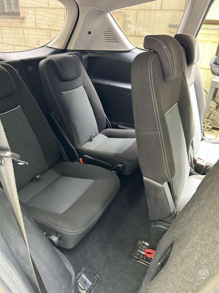 Melns Ford S-Max 2011 Kauņa, ar dzinēja tilpumu 0.00 L un nobraukumu 240 tūkst. km par 4200 €, foto 12 vietnē AUTOMOTO.COM.LV