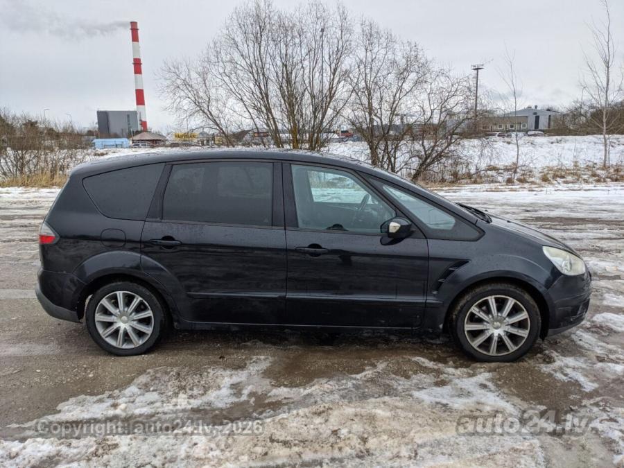 Melns Ford S-Max 2006 Tallina, ar dzinēja tilpumu 2.00 L un nobraukumu 330 tūkst. km par 2400 €, foto 4 vietnē AUTOMOTO.COM.LV